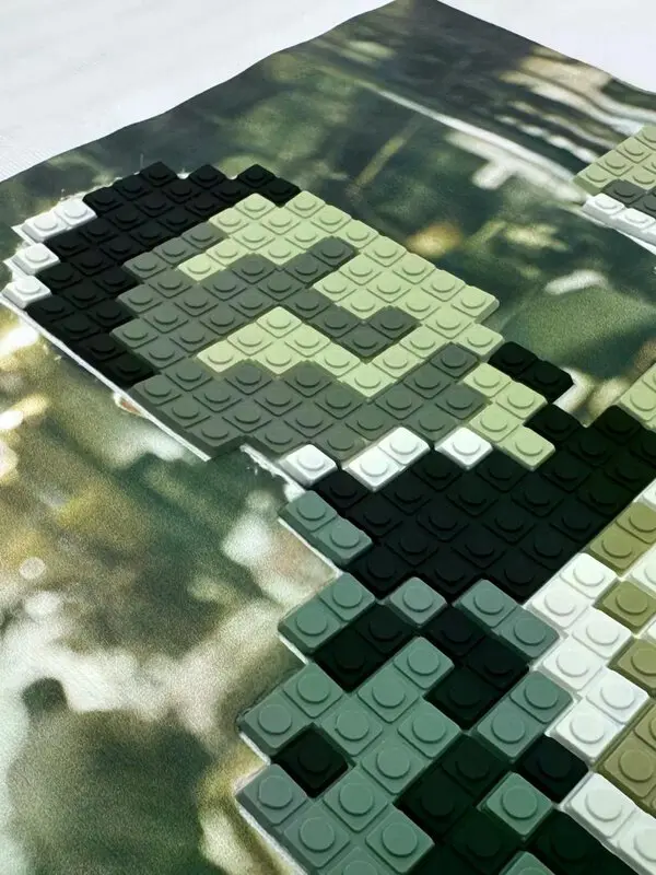 MOSTLY HEARD RARELY SEEN 8-BIT It T-shirt - White