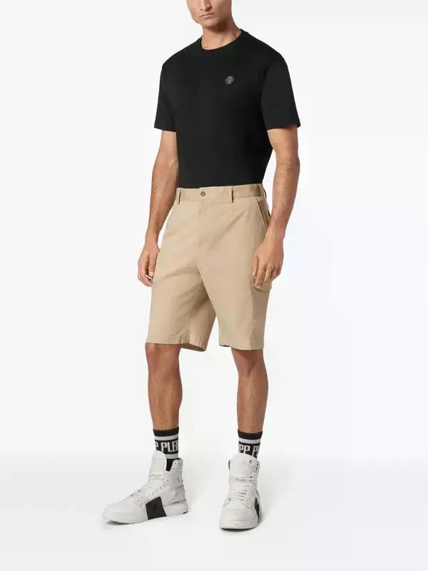 Philipp Plein Cargo Shorts With Logo Plaque - Neutrals