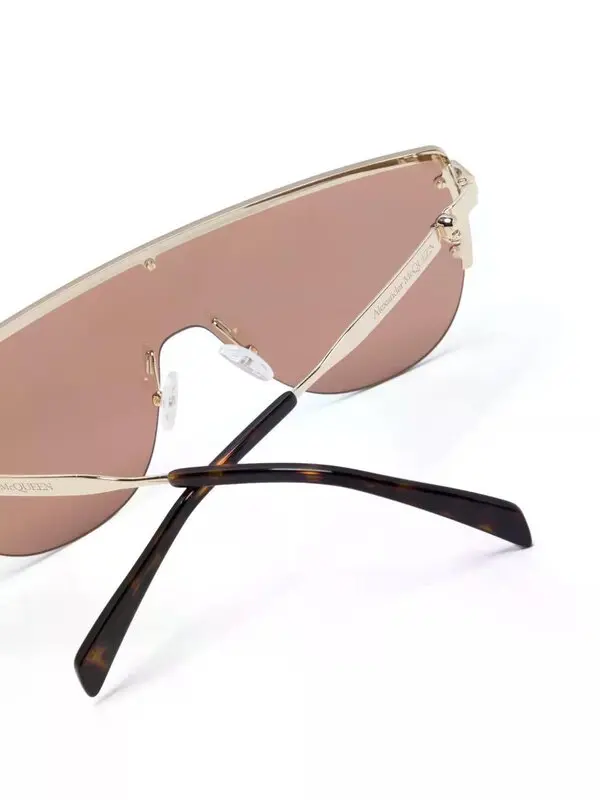 Alexander McQueen Skull-stud Shield-frame Sunglasses - Gold