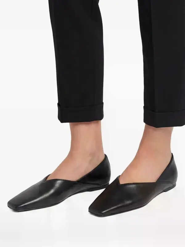 TOTEME Everyday Leather Flats