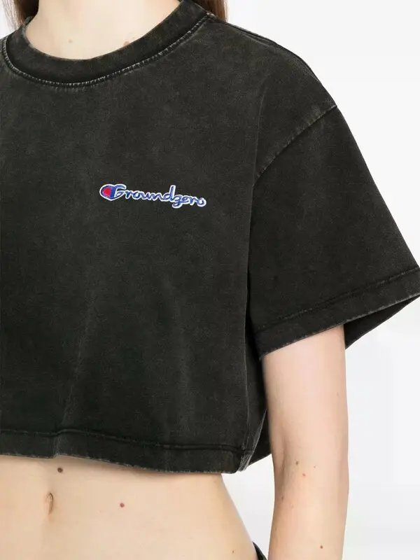 GROUND ZERO Logo-patch Cropped T-shirt