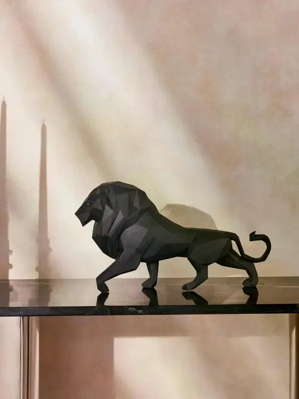 LLADRO Lion Sculpture