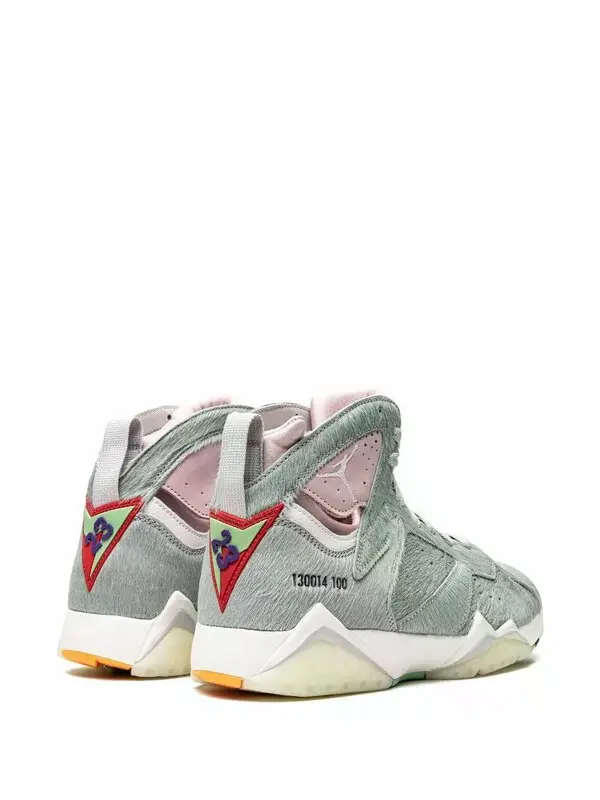 JORDAN Air 7 Retro Hare 2.0 Sneakers