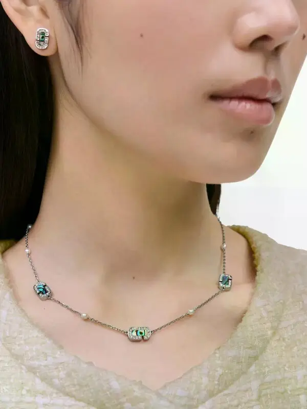 Marc Jacobs The Abalone Necklace