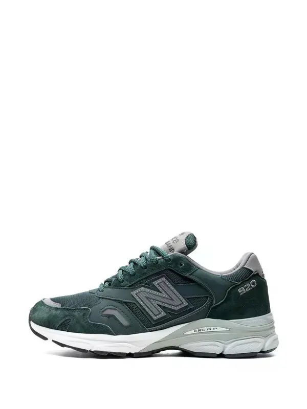 NEW BALANCE 920 Sneakers - Green