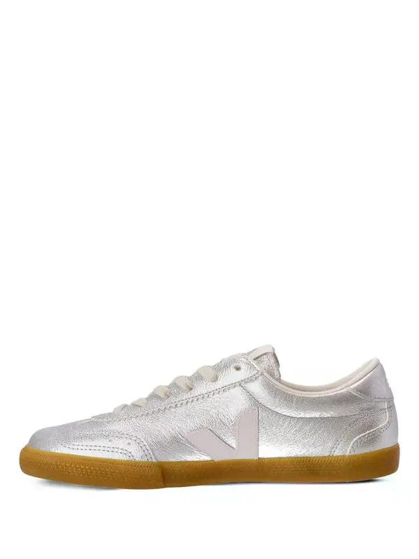 VEJA Volley Trainers