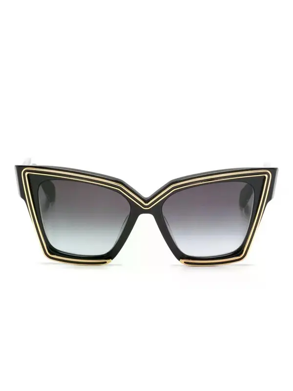 Valentino Garavani Rockstud-detailing Cat-eye Frame Sunglasses - Black