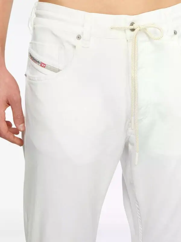 DIESEL® 2030 D-krooley Joggjeans