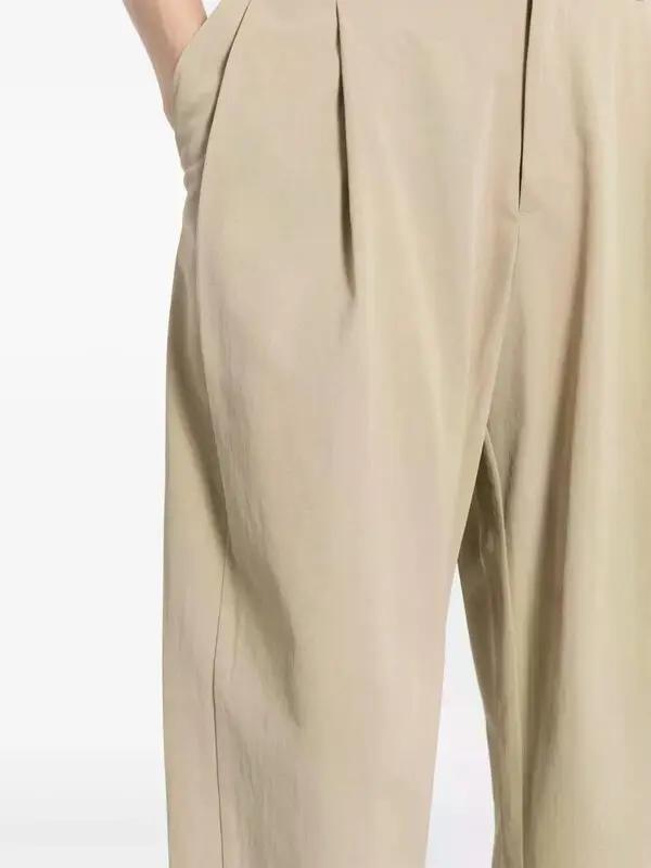 CROQUIS Pleat-detailing Chinos