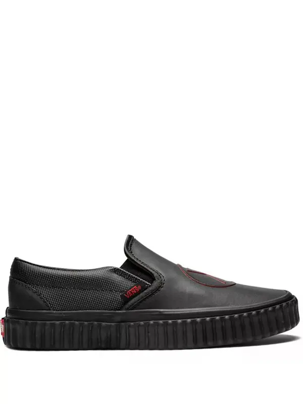 VANS X Marvel Slip-on Widow Sneakers