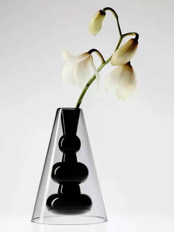 TOM DIXON Bump Vase Cone
