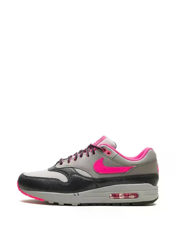 Nike Max 1 Sp "pink Pow" Sneakers - Grey