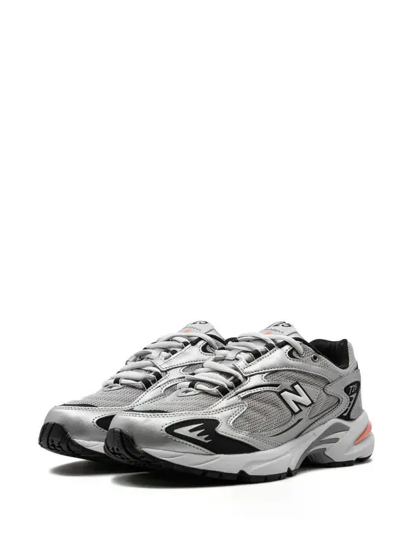 NEW BALANCE 725v1 Metallic Sneakers - Silver