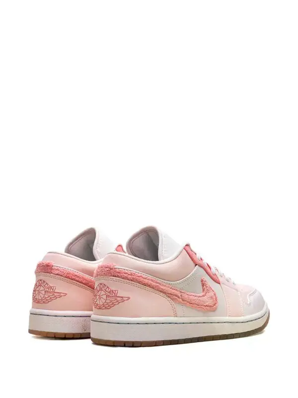 JORDAN Air 1 Low Mighty Swooshers Sneakers - Pink