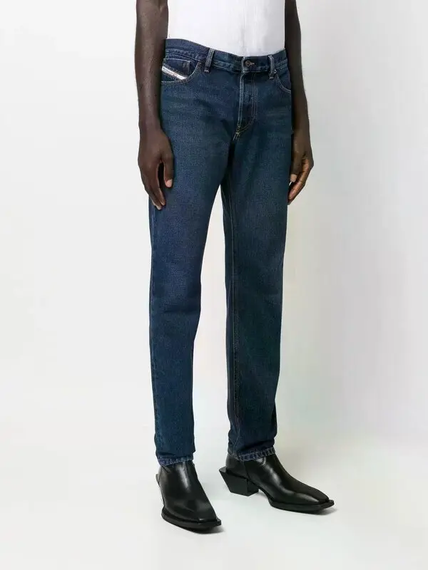 DIESEL® 1995 D-sark 007e6 Straight-leg Jeans - Blue