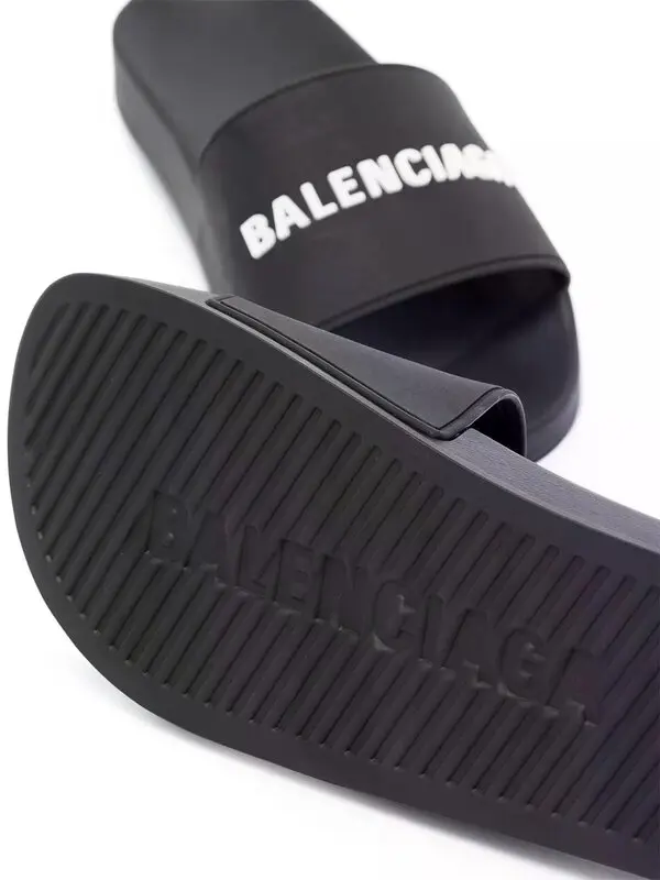 Balenciaga Embossed Logo Rubber Slides - Black