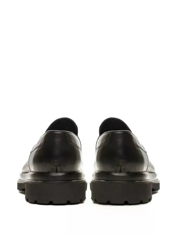 POCHE PARIS Leather Loafers