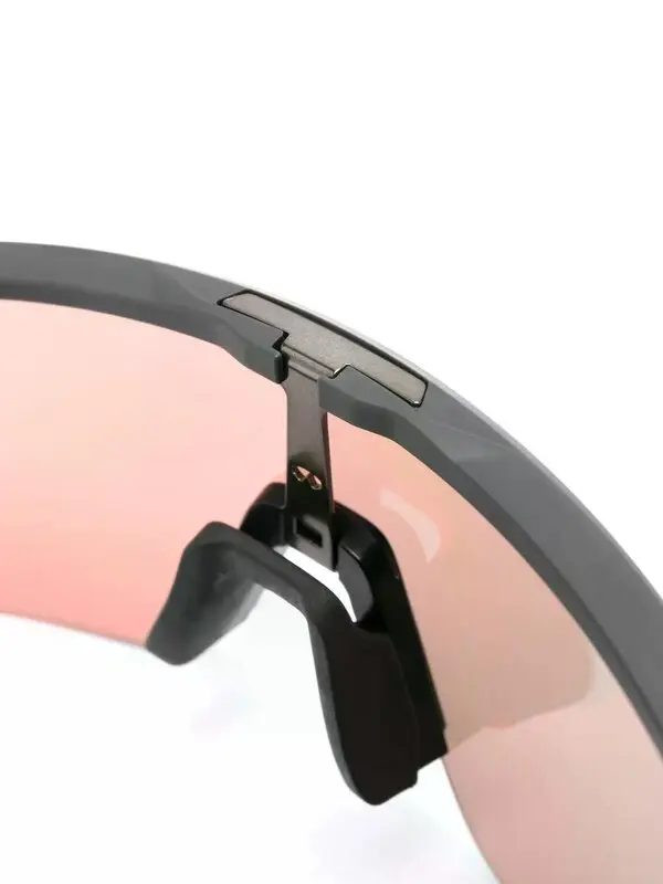 Oakley Logo-plaque Tinted-lens Sunglasses