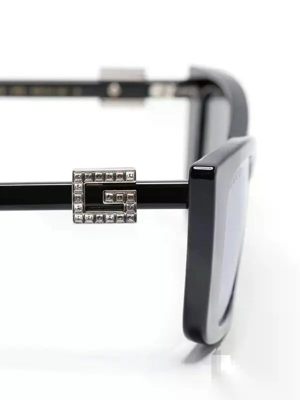 Gucci Cat-eye Sunglasses - Black