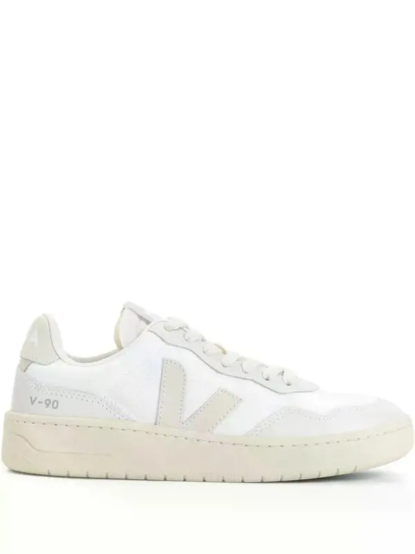VEJA V-90 Trainers