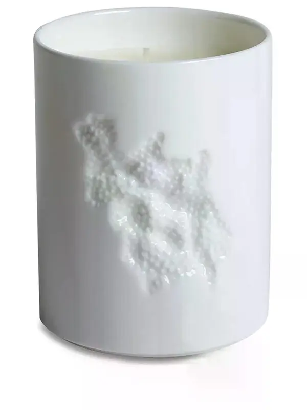 1882 LTD Dissolve Embossed Candle - White