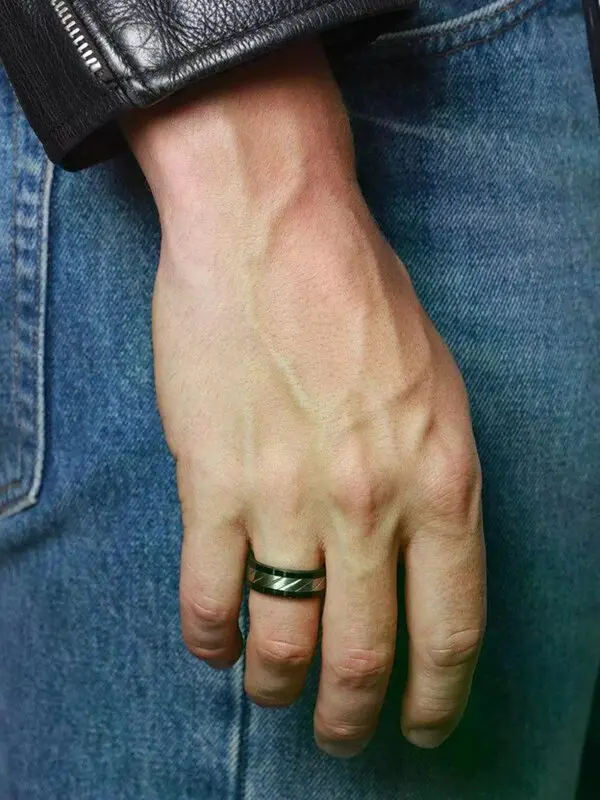NIALAYA JEWELRY Engraved Band Ring