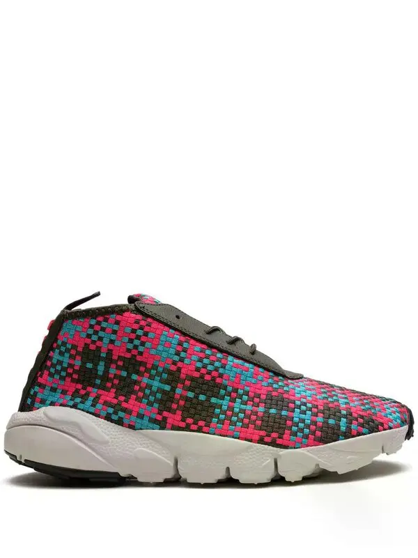 Nike Footscape Desert Chukka Sneakers