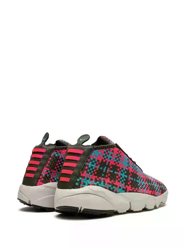 Nike Footscape Desert Chukka Sneakers