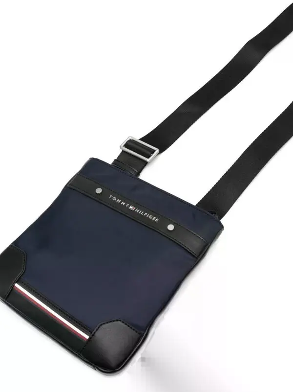 Tommy Hilfiger Logo-lettering Messenger Bag