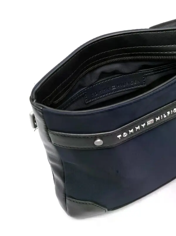 Tommy Hilfiger Logo-lettering Messenger Bag