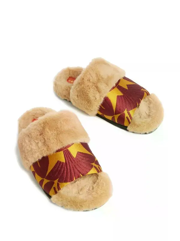 La DoubleJ Winter Jacquard Slides