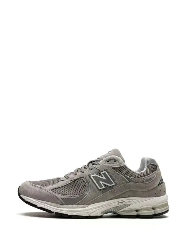 NEW BALANCE 2002r Sneakers