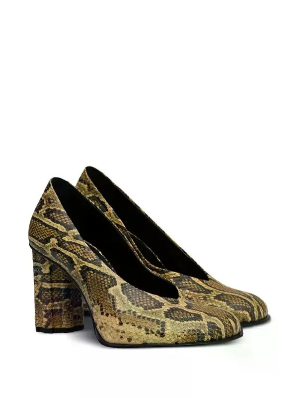 AMI Paris 85mm Piano Pumps