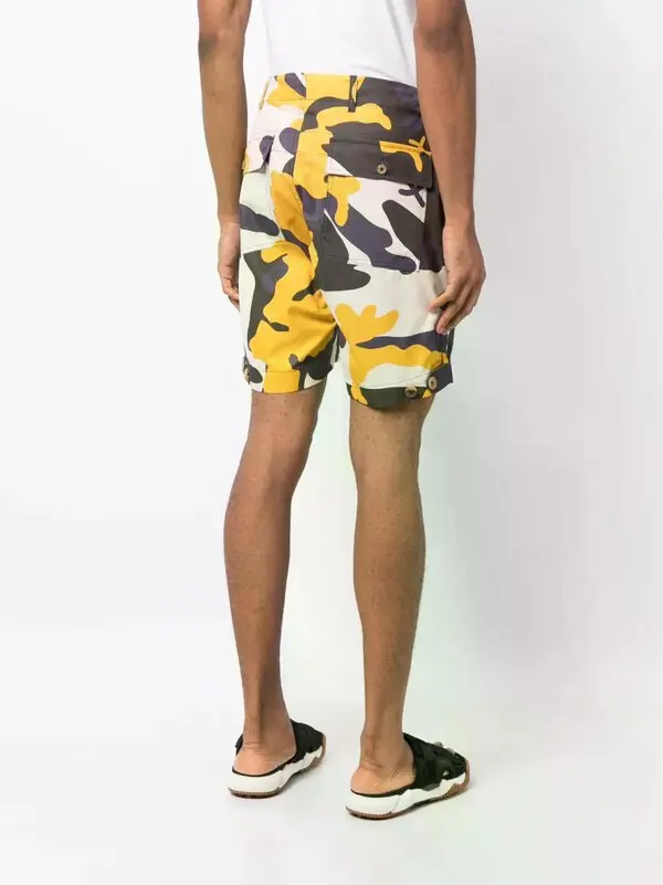 THE POWER FOR THE PEOPLE Camouflage Print Cargo Shorts