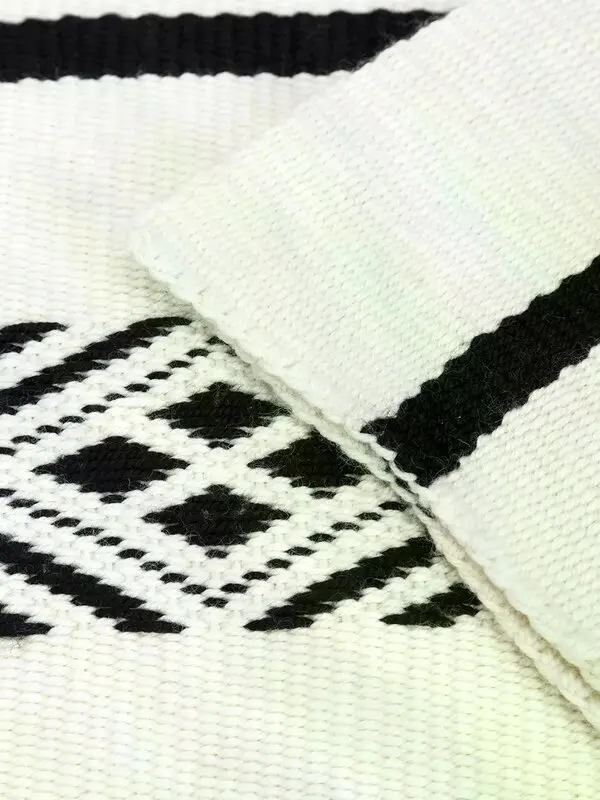 Voz Comunidad Merino-wool Scarf