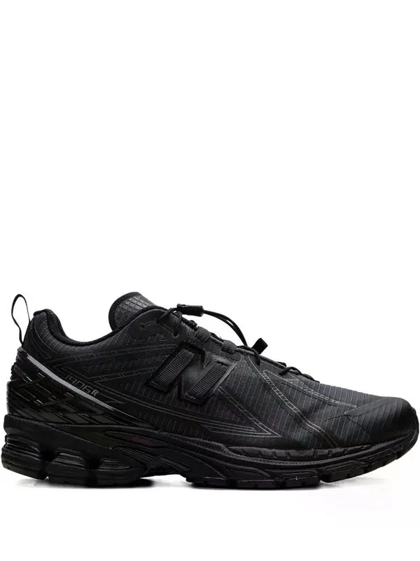 NEW BALANCE 1906r Sneakers