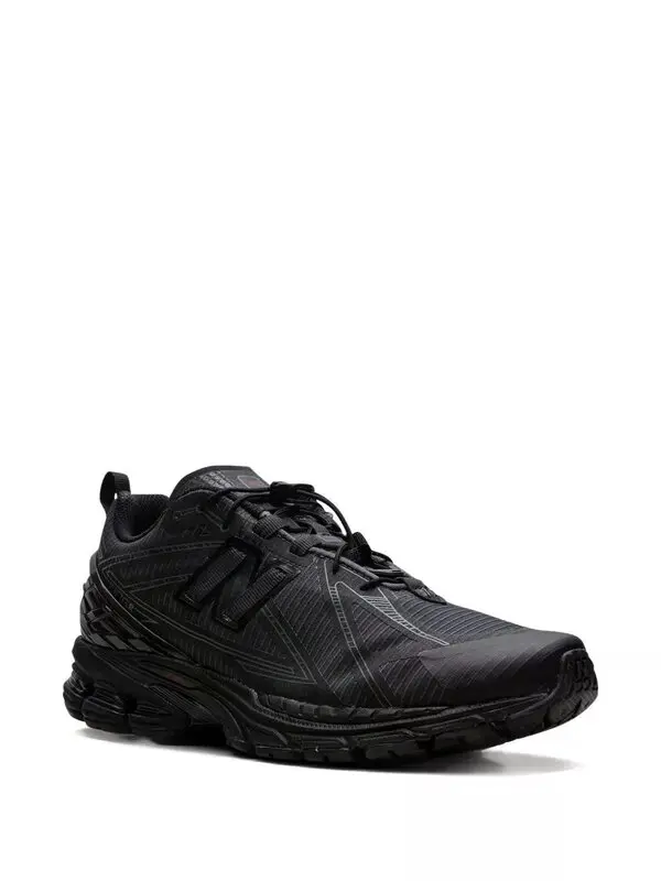 NEW BALANCE 1906r Sneakers