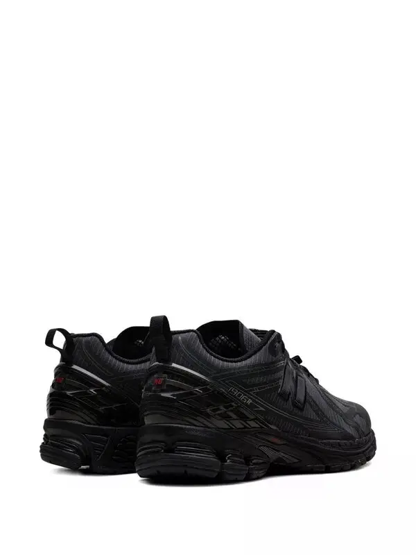 NEW BALANCE 1906r Sneakers