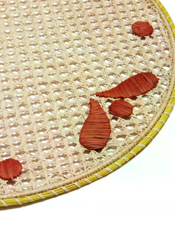 La DoubleJ Round Raffia Placemat