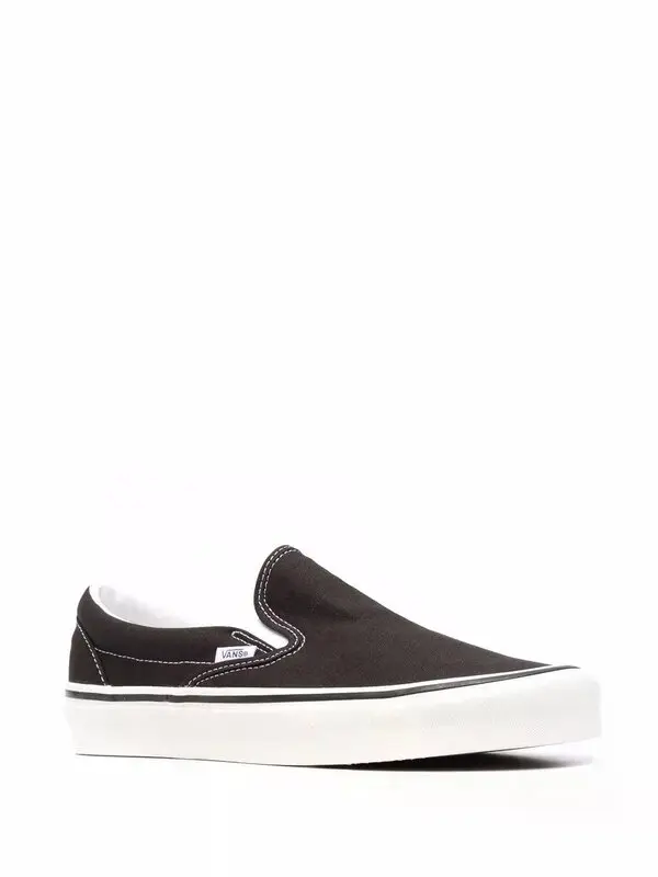 VANS Ua Slip-on Canvas Sneakers