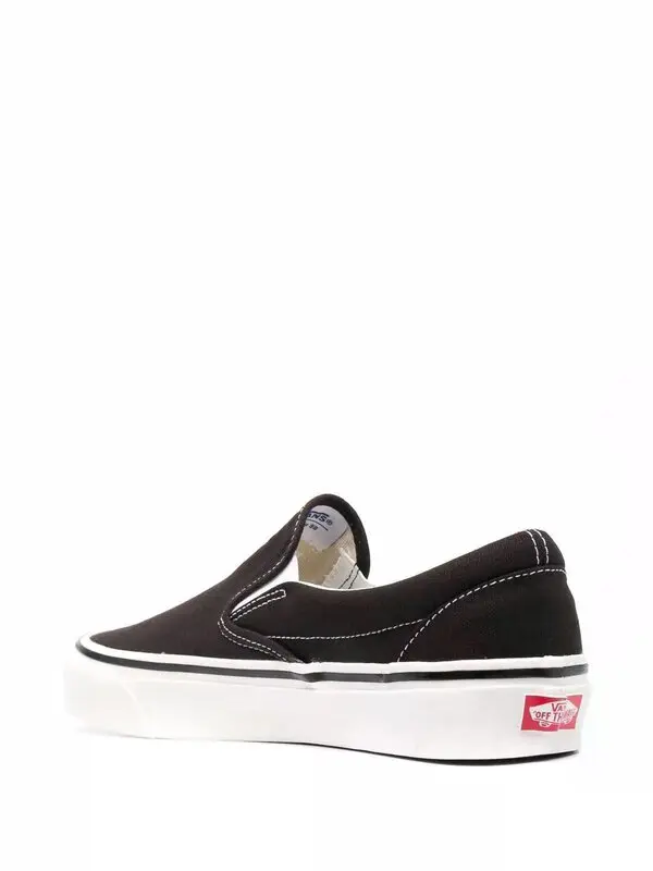 VANS Ua Slip-on Canvas Sneakers