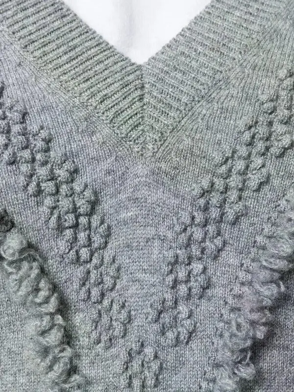 BARRIE Cashmere V-neck Pullover With Knot Detailing - Grey