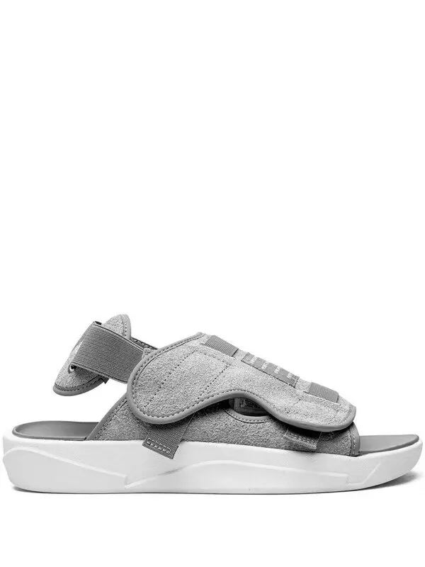 JORDAN Ls Cool Grey Slides - Silver