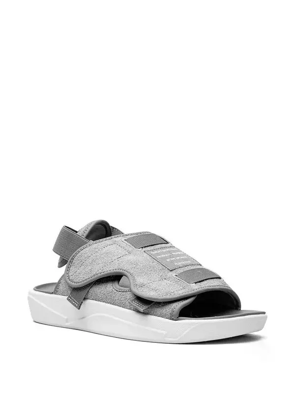 JORDAN Ls Cool Grey Slides - Silver