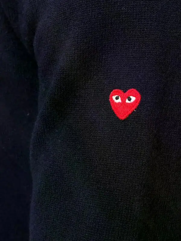 Play Comme Des Garcon Heart-patch Sweater