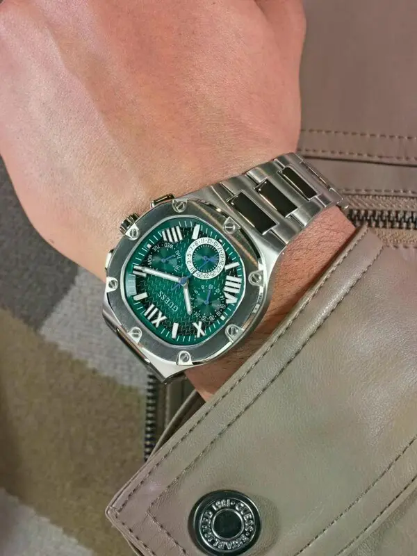 Guess Multifunction 42mm Watch