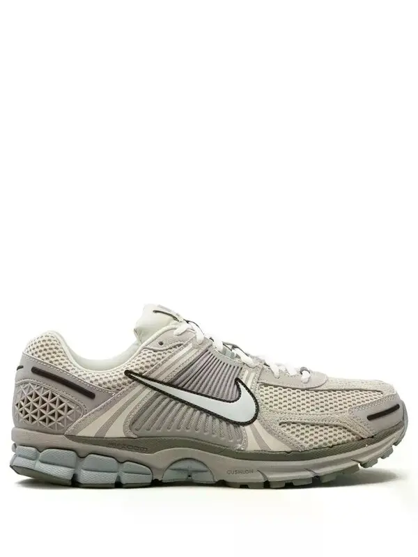 Nike Zoom Vomero 5 Sneakers - Grey