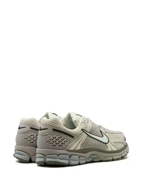 Nike Zoom Vomero 5 Sneakers - Grey