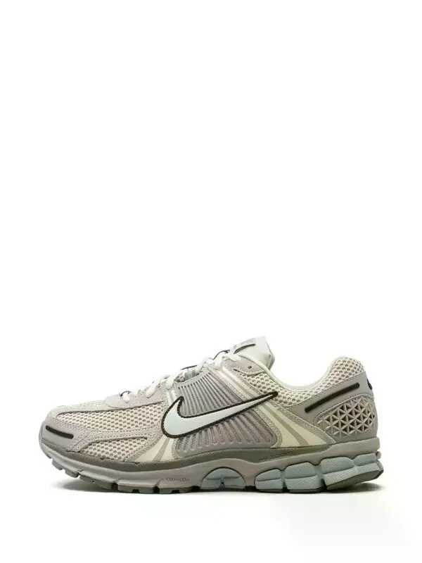 Nike Zoom Vomero 5 Sneakers - Grey