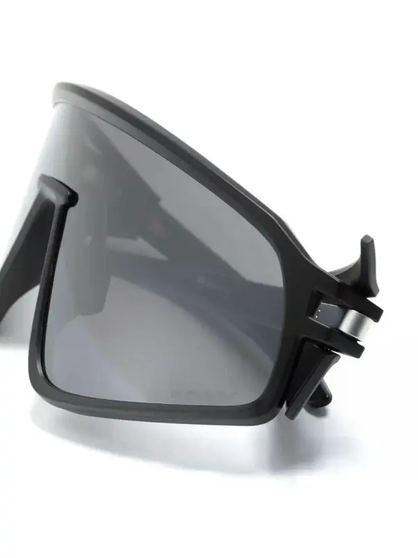 Oakley Latch™ Panel Navigator-frame Sunglasses - Black